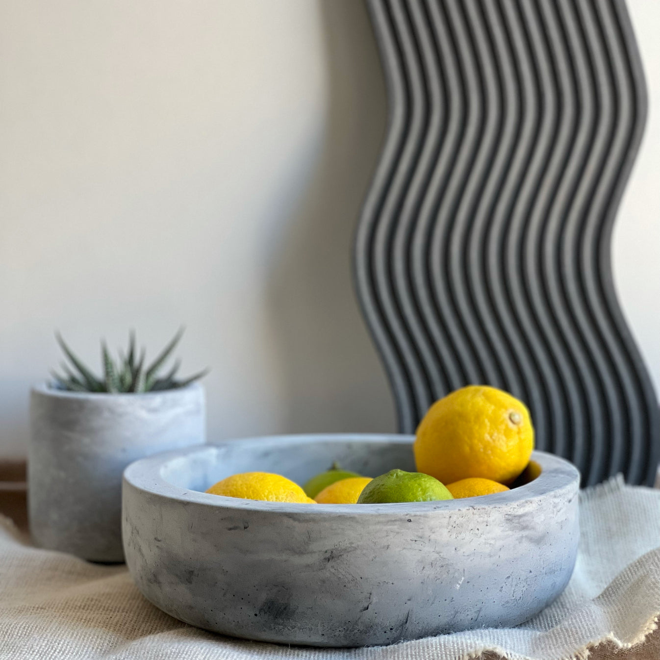 Concrete Fruit Bowl – Concrete & Cacti