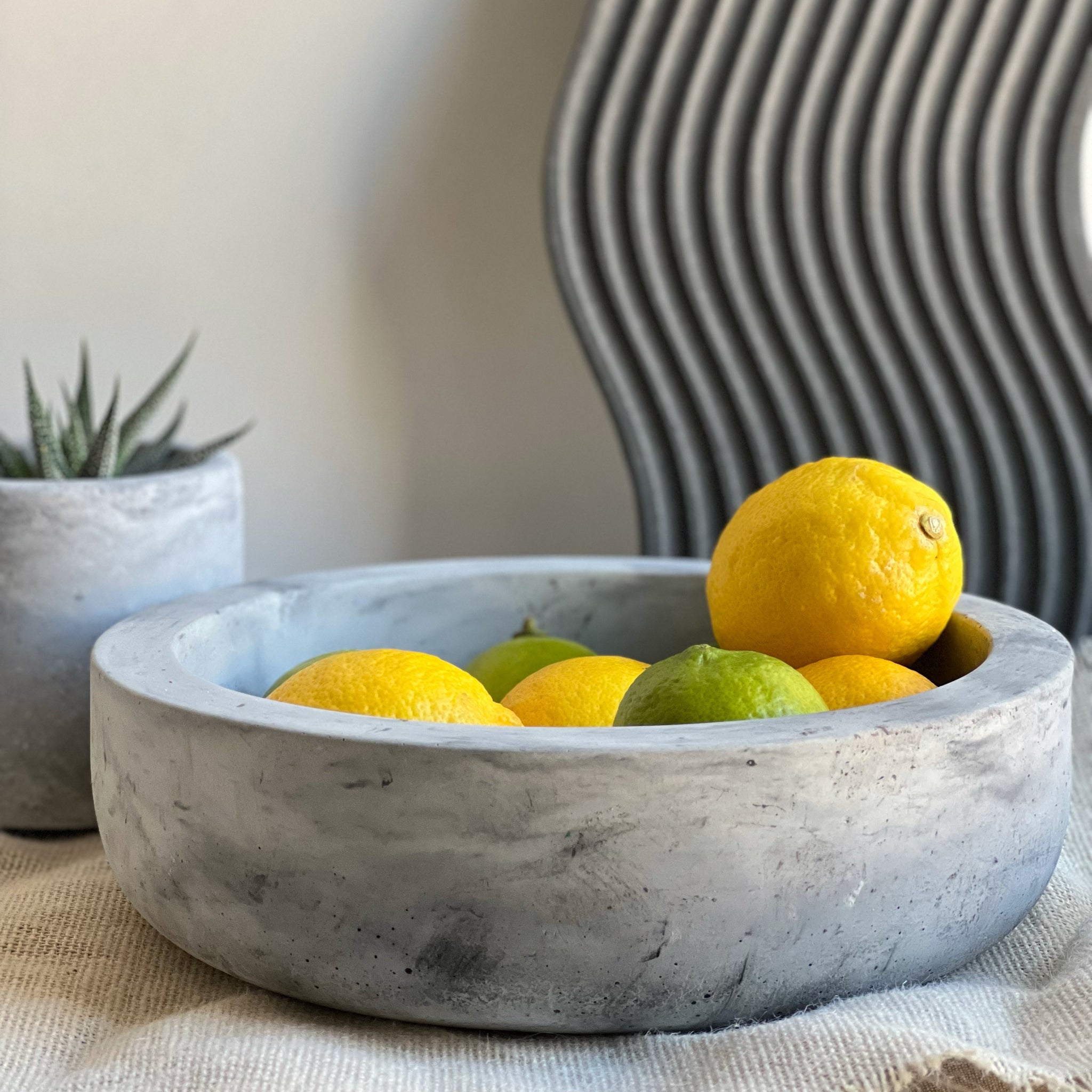 Concrete Fruit Bowl – Concrete & Cacti